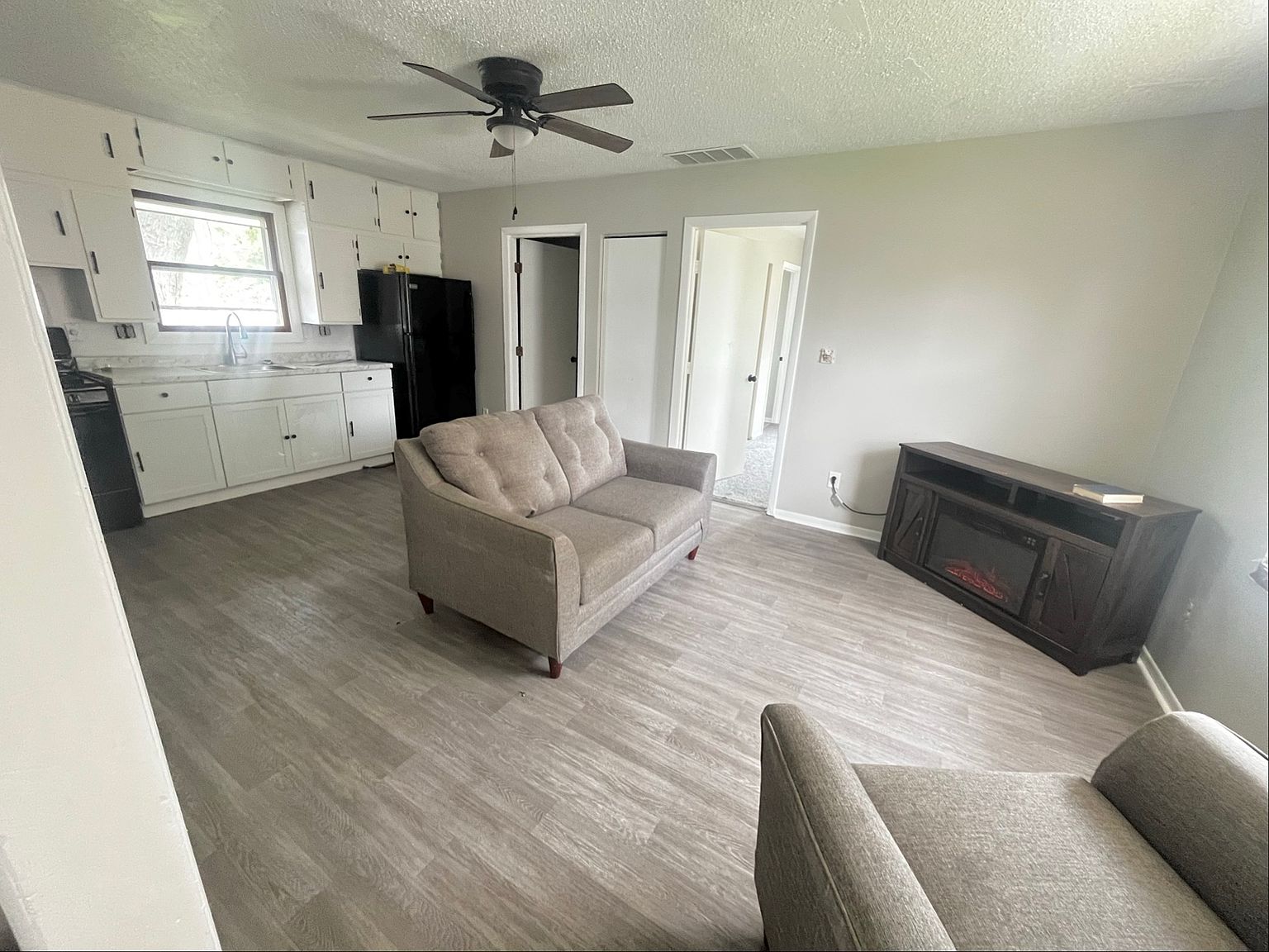 1 N 3rd St UNIT 2, Ridge Farm, IL 61870 | Zillow