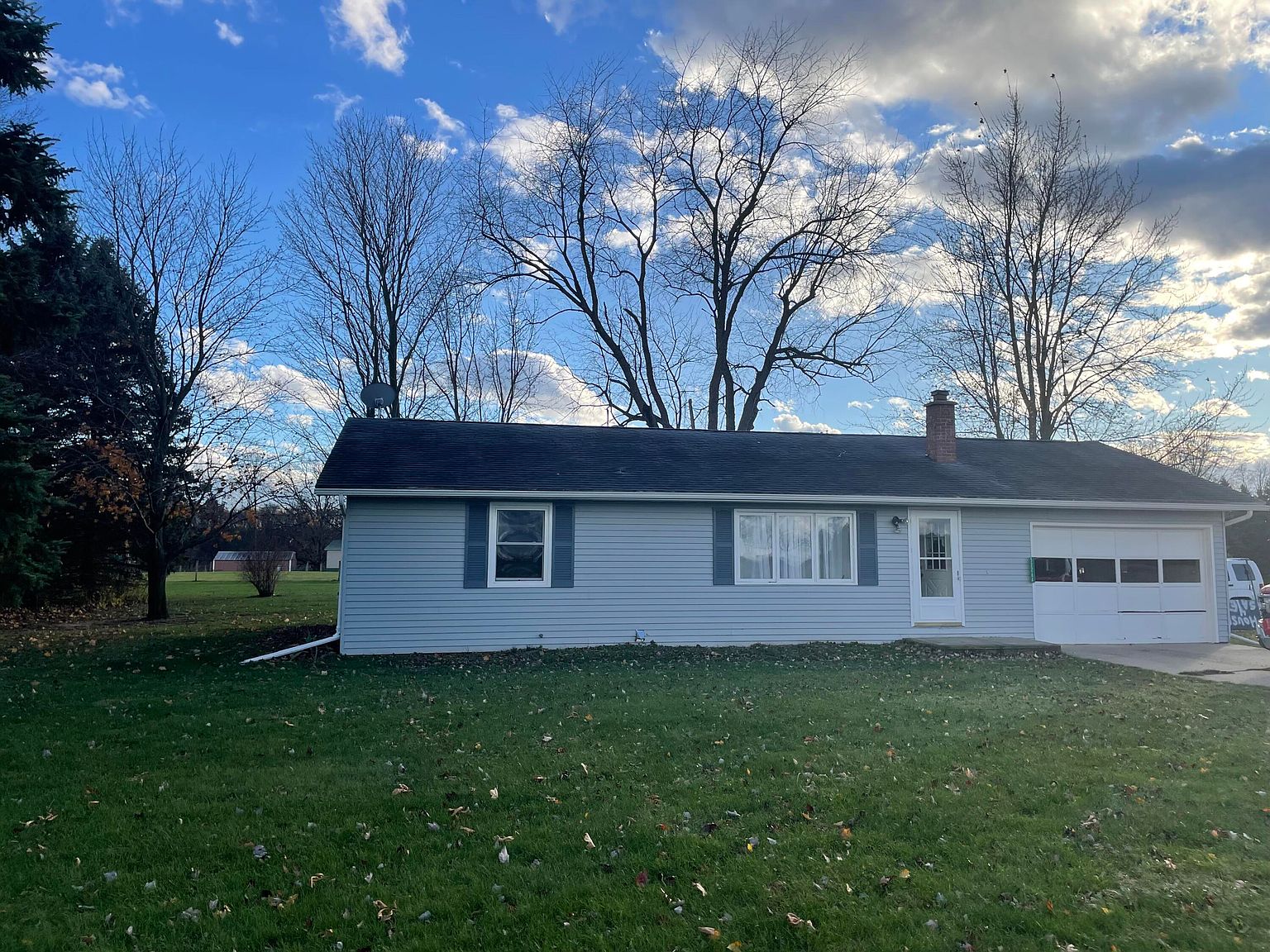 52264 Silver St, Three Rivers, MI 49093 | Zillow