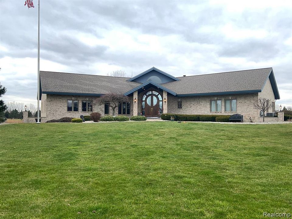 2091 N Thomas Rd, Saginaw, MI 48609 | MLS #20240051593 | Zillow