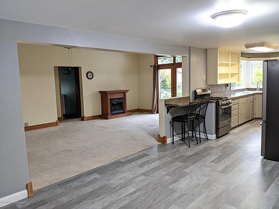 640 Riverside Dr, Portland, MI 48875 | MLS #250201 | Zillow