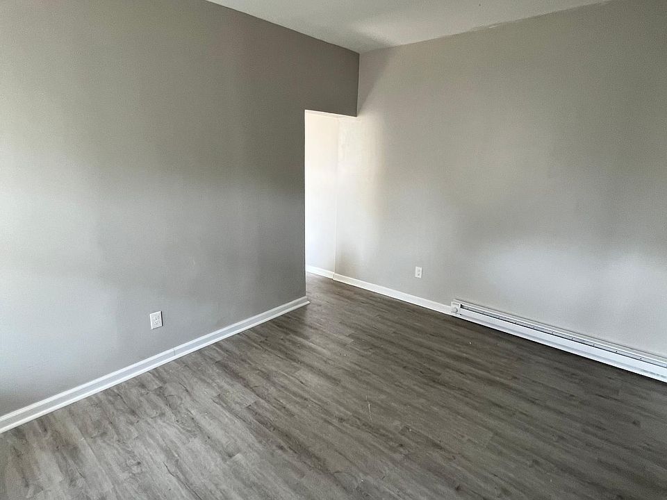 305 N Evans St FLOOR 1, Pottstown, PA 19464 | Zillow