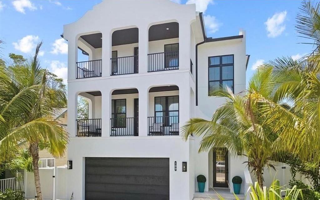 2108 Avenue B, Bradenton Beach, FL 34217 | MLS #A4586929 | Zillow