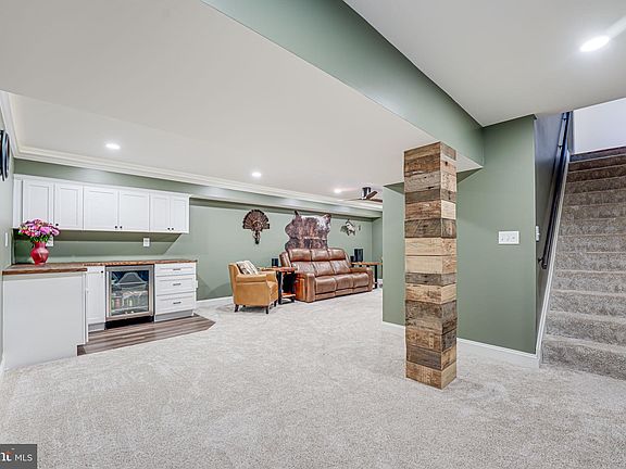 14008 Hunter Hill Ln, Nokesville, VA 20181 | Zillow