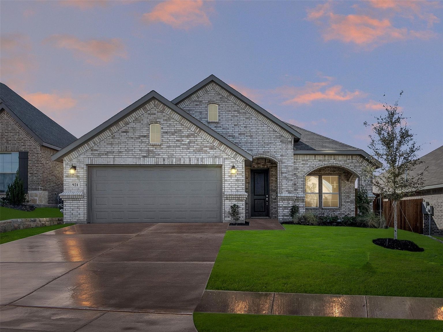921 Beverly Dr, Cleburne, TX 76033 | Zillow