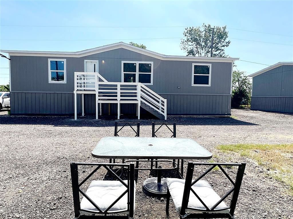 3234 Bobbie St #D, Houston, TX 77086 | Zillow