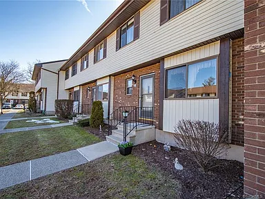 Robin Brook - 35 Robin Brook Dr Newington CT | Zillow