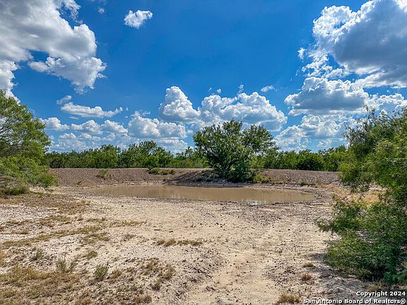 517 Superior, Bruni, TX 78344 | MLS #1785696 | Zillow