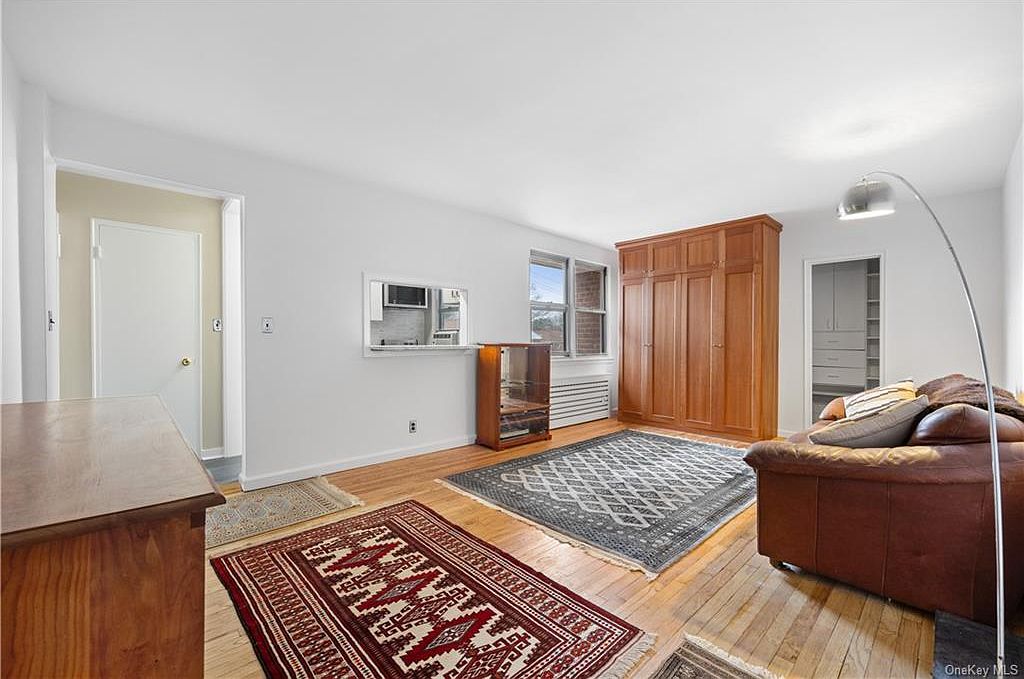 15 Bryant Crescent UNIT 2H, White Plains, NY 10605 | Zillow