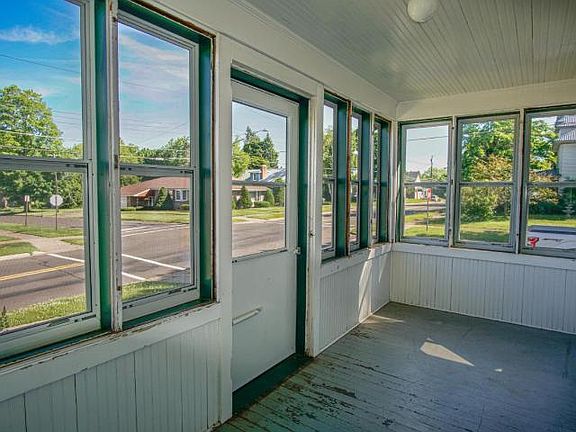 201 W Norrie St, Ironwood, MI 49938 | Zillow