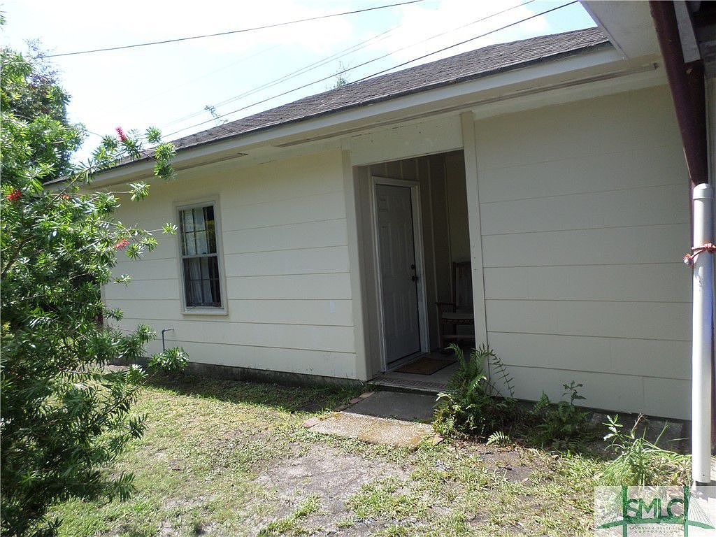 2305 1/2 Camelia Ct, Savannah, GA 31404 | Zillow