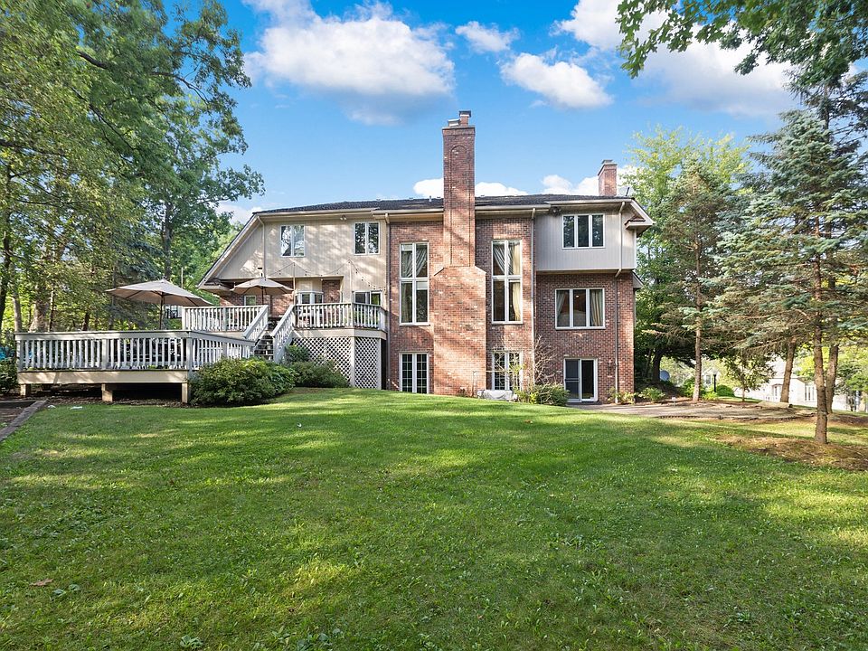 9336 Falling Waters Dr W, Burr Ridge, IL 60527 | Zillow