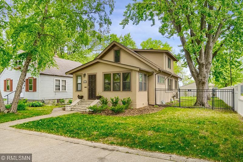 2211 E 24th St, Minneapolis, MN 55404 | Zillow
