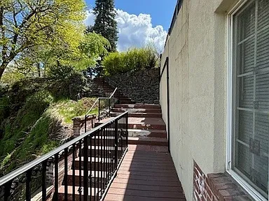 All Utilities Included Cliff Dr. Studio - 232 W Cliff Ave Spokane WA ...