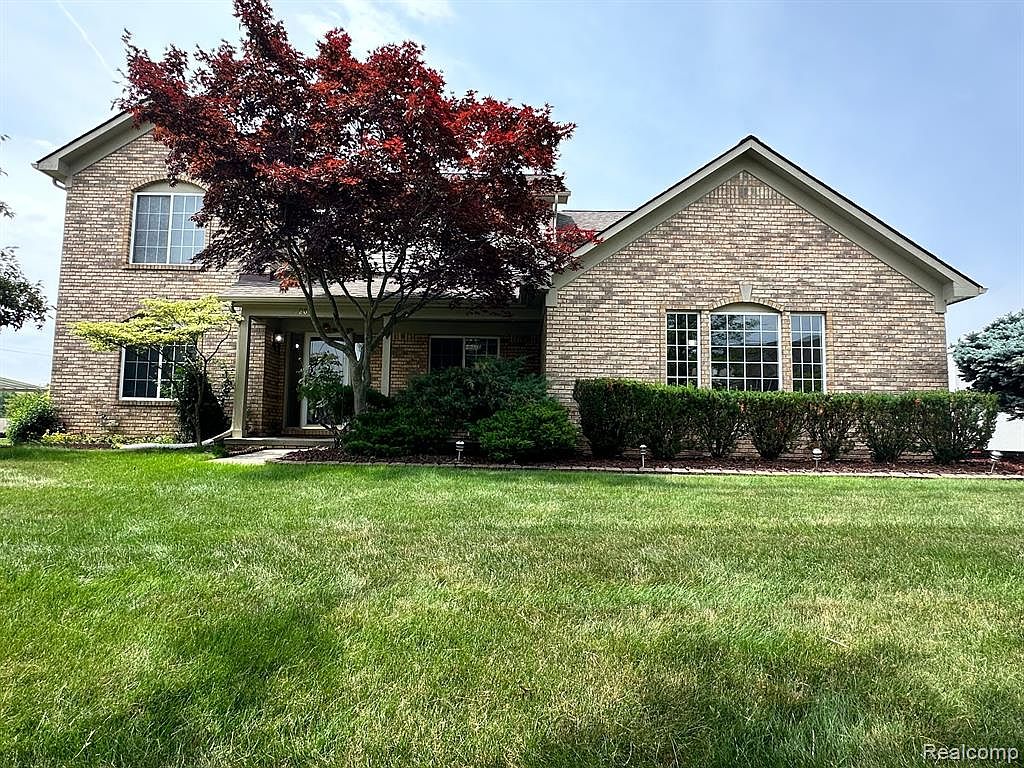 208 Scarlett Dr, Canton, MI 48187 | Zillow