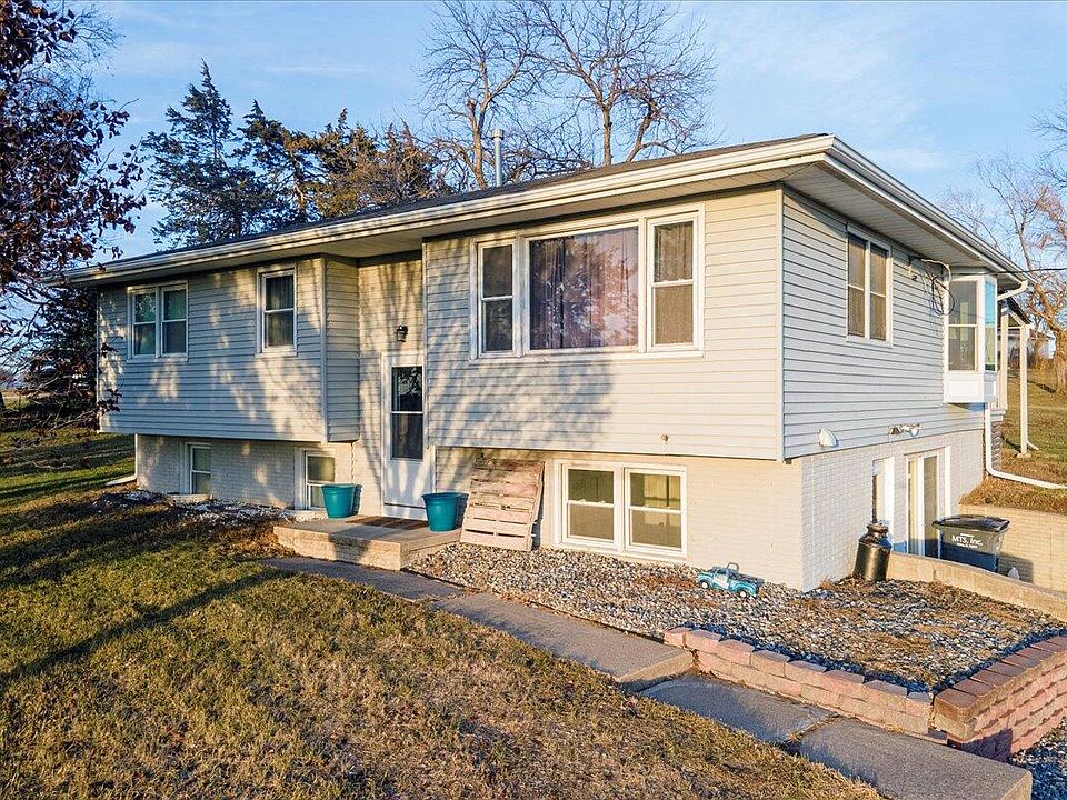14727 400th St, Carson, IA 51525 | Zillow