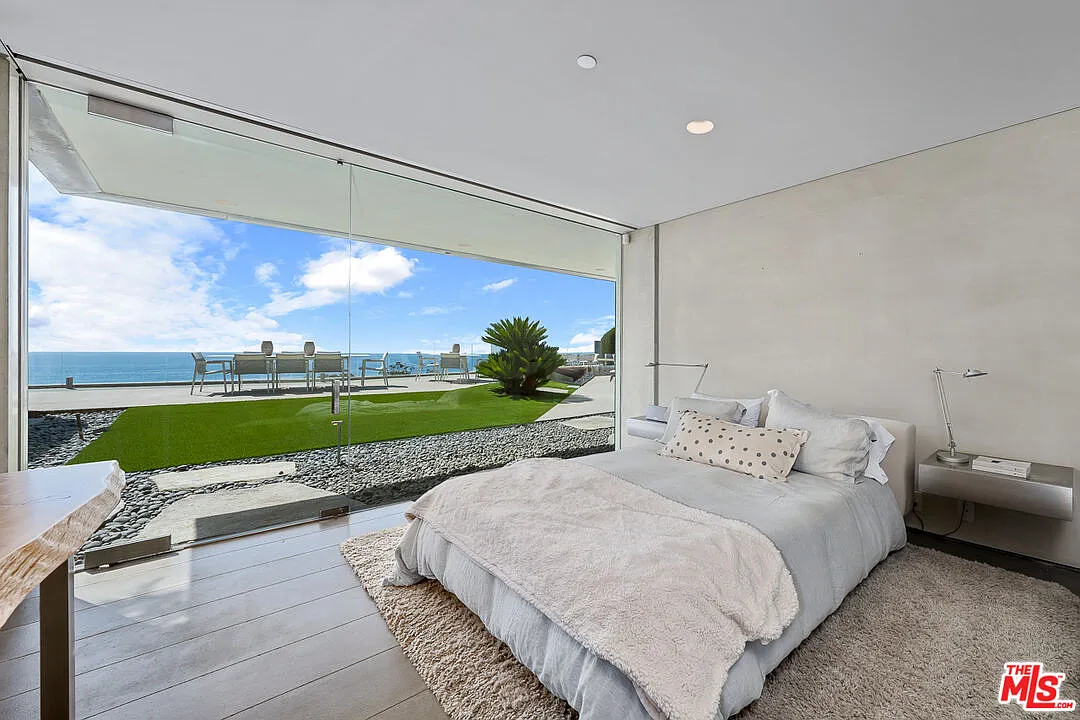 $19.99M Wallace E. Cunningham-Designed "Crescent House" For Sale in ...