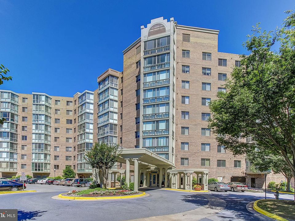 Turnberry Courts At Leisure World - 3005 S Leisure World Blvd Silver ...