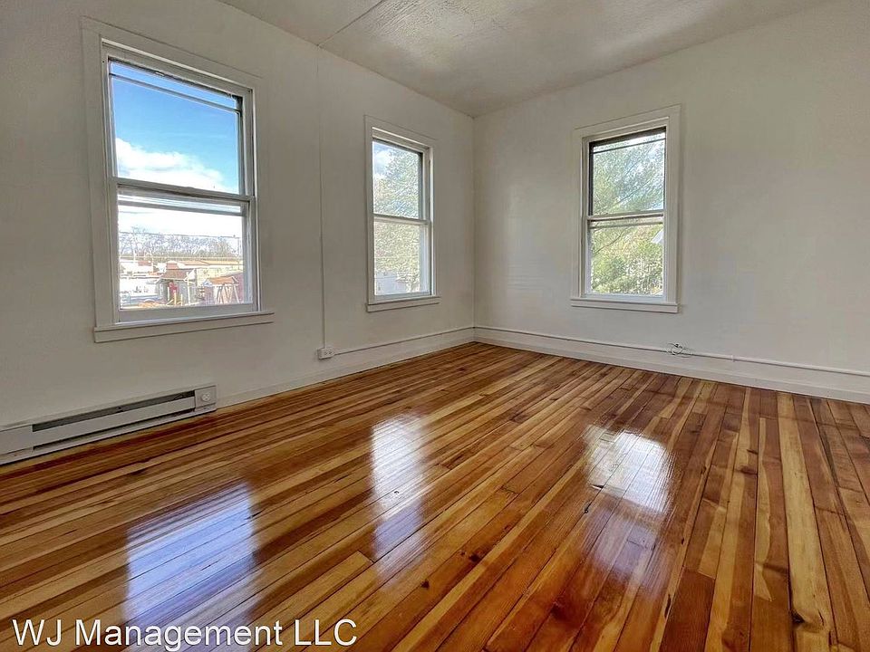 28 Randall Pl - 28 Randall Pl Springfield MA | Zillow