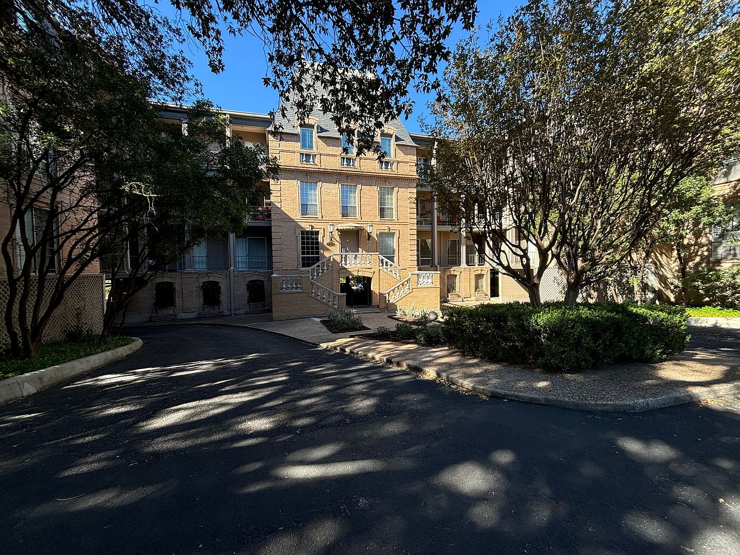 7709 Broadway APT 117, San Antonio, TX 78209 | Zillow