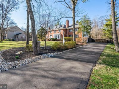 679 Deerpath Ln, Yardley, PA 19067 | MLS #PABU2044336 | Zillow