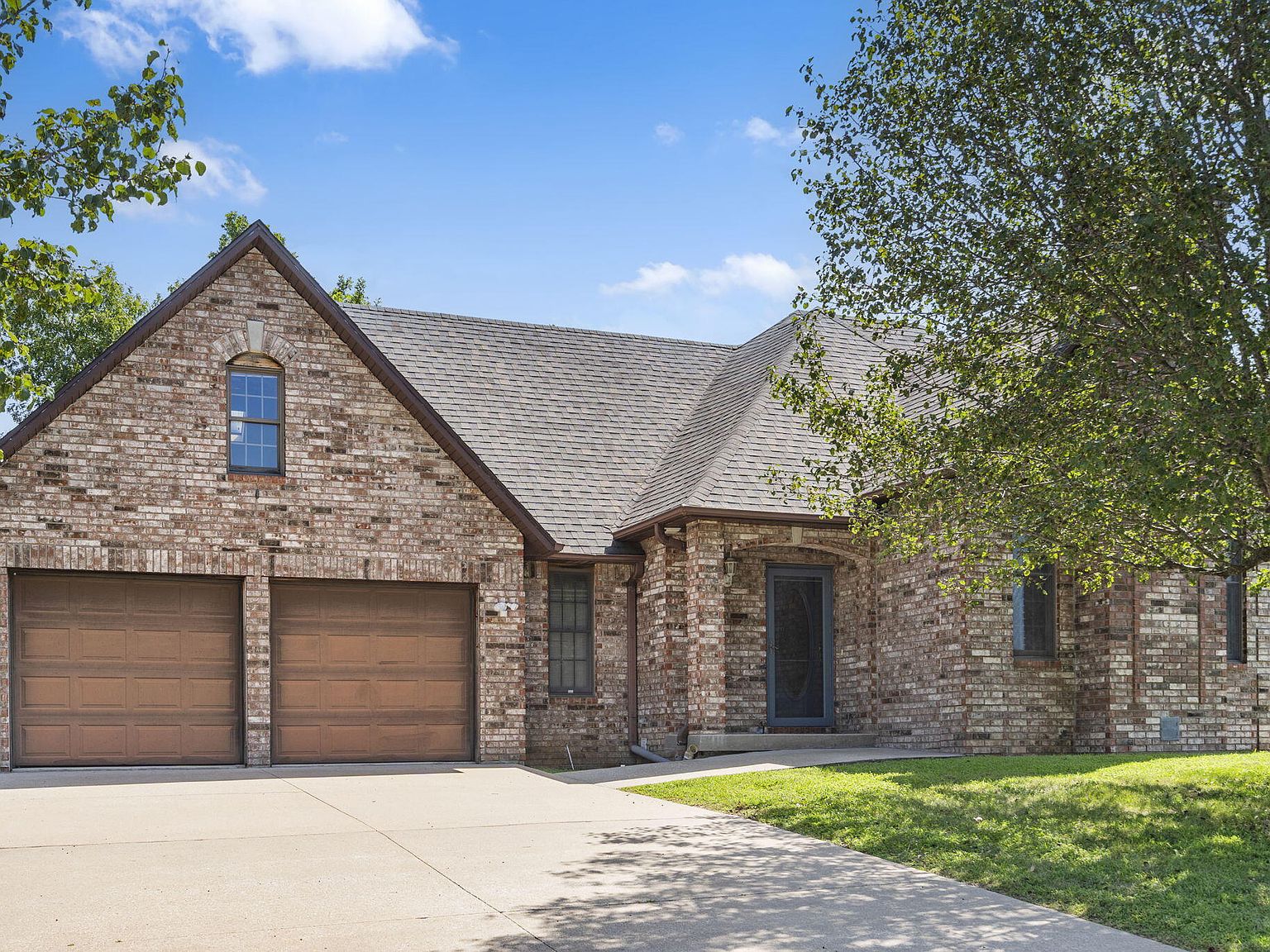 170 Oak Ridge Avenue, Branson, MO 65616 | Zillow