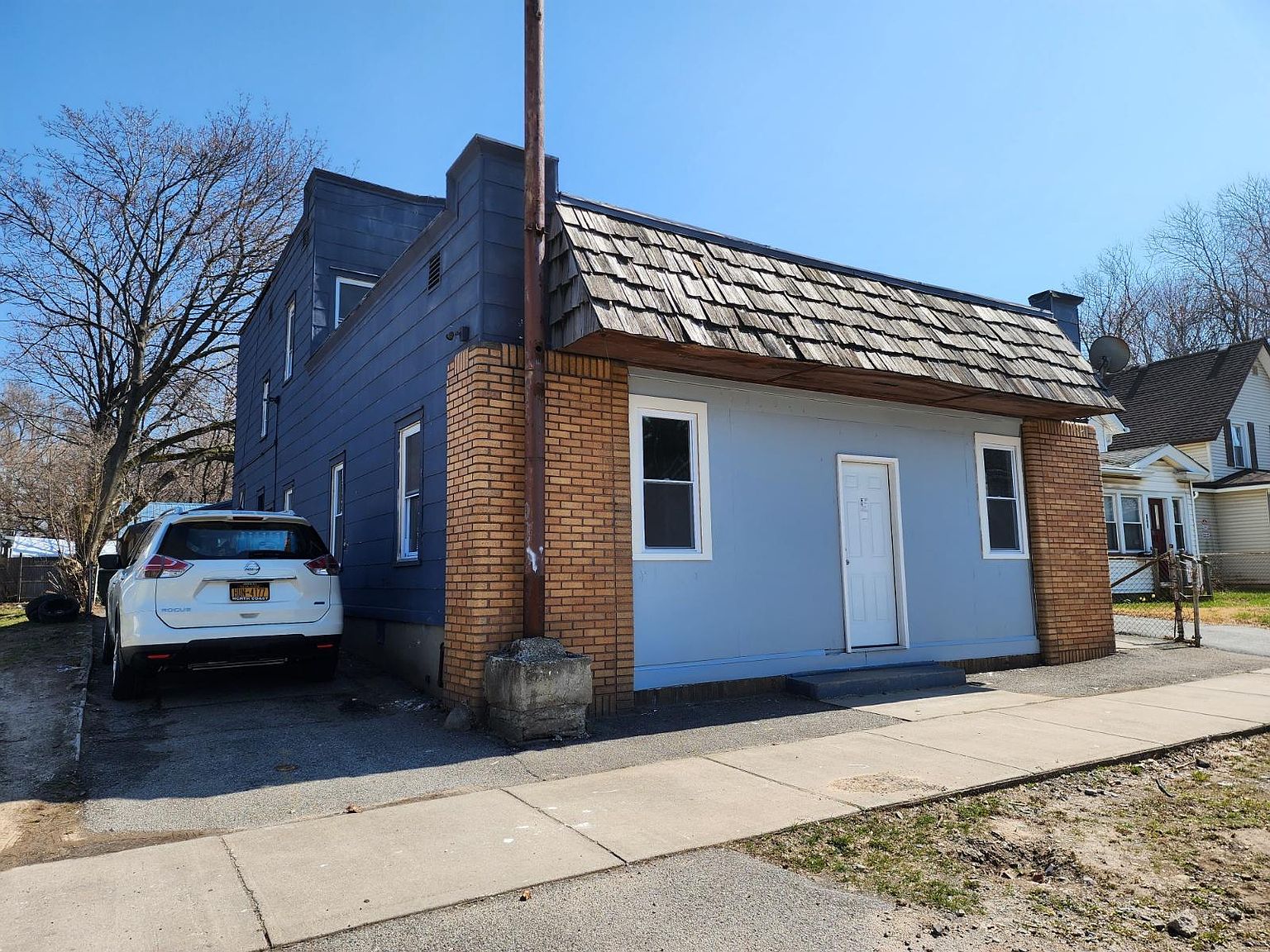 3988 Lake Ave #UP, Rochester, NY 14612 | Zillow