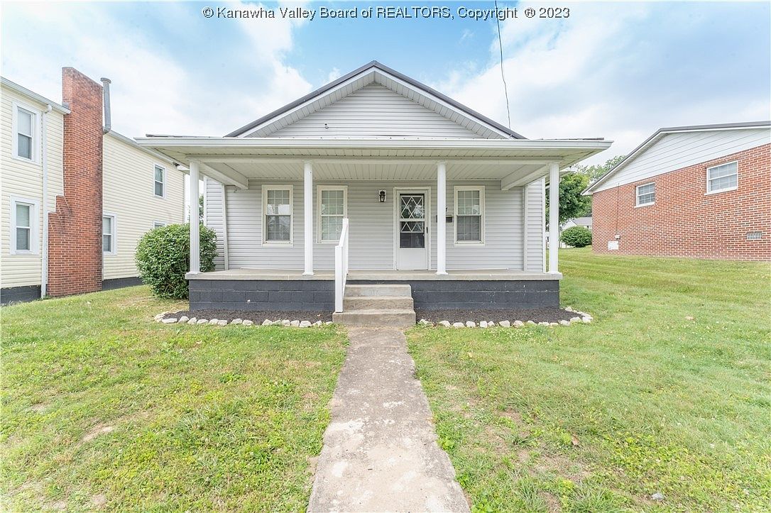 317 Dudding Ave, Hurricane, WV 25526 | Zillow