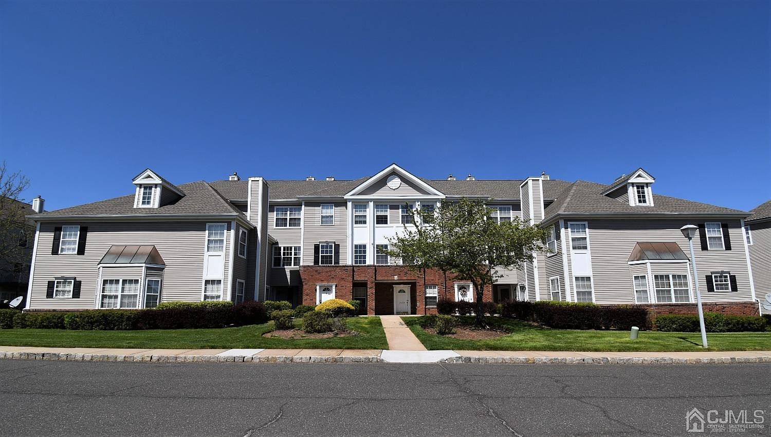 2406 Timber Ridge Ct #2406, Parlin, NJ 08859 | Zillow