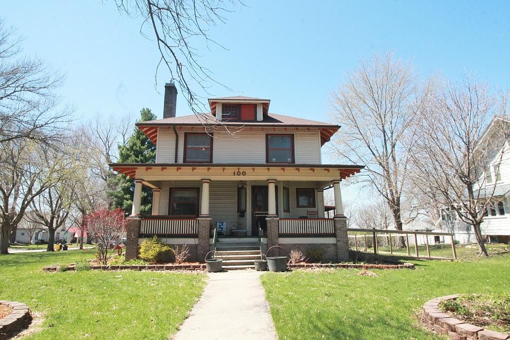 100 N 3rd Ave, Villisca, IA 50864 | Zillow