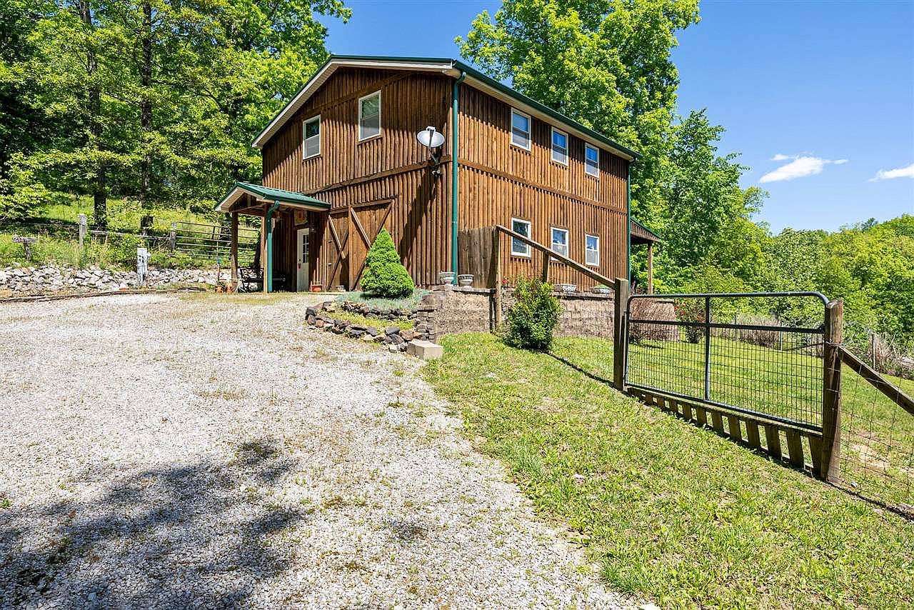 369 Reynolds Rd, Bee Spring, KY 42207 | Zillow