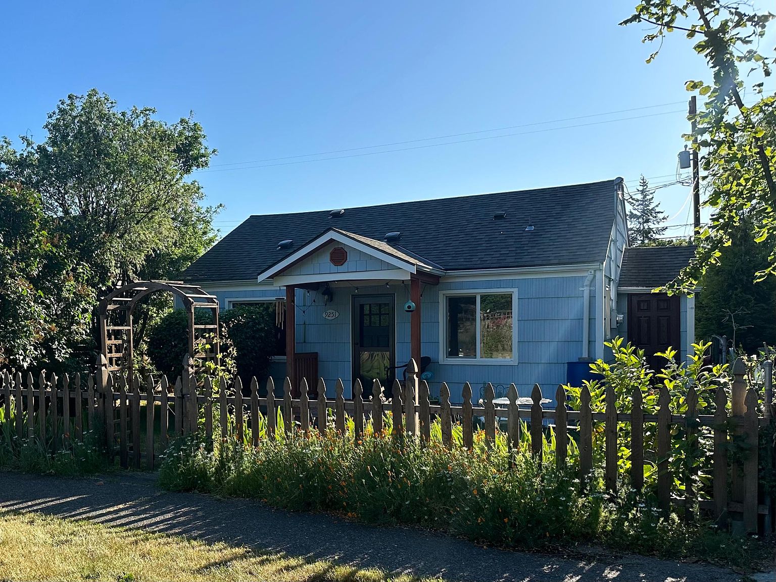 9251 21st Ave SW, Seattle, WA 98106 | Zillow