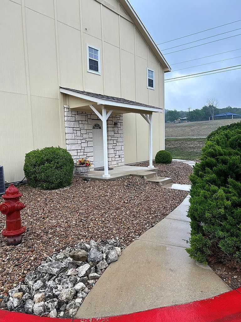 2318C Sailing Way, Kerrville, TX 78028 | Zillow
