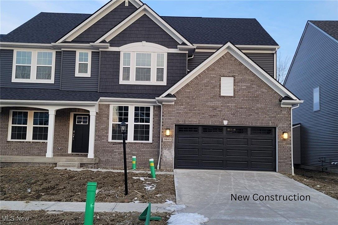 9885 Rosalee Ln, Strongsville, OH 44136 | MLS #5070855 | Zillow