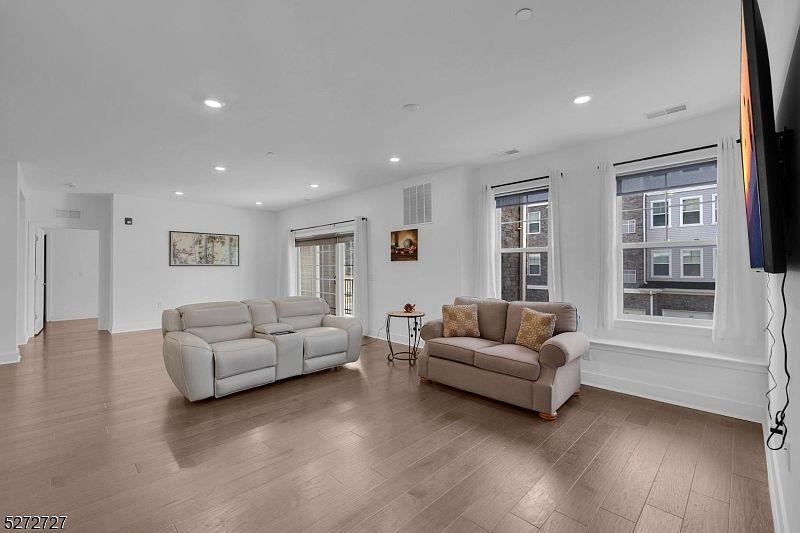 11 Veterans Way UNIT 121, Morris Plains, NJ 07950 | Zillow