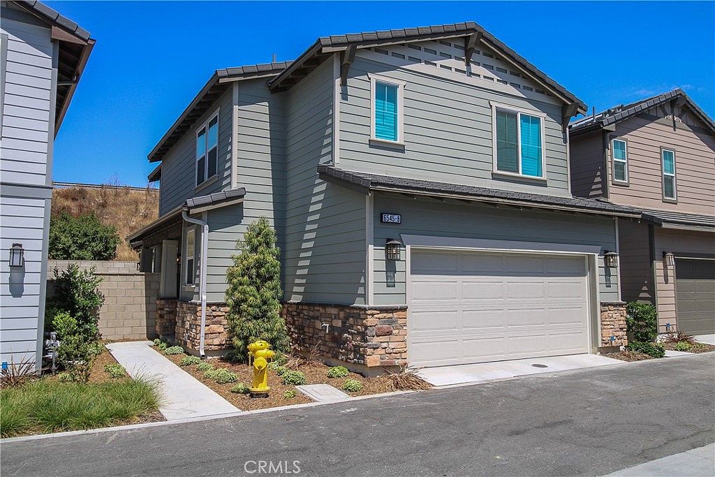 6545 Grotto Ln UNIT 8, Fontana, CA 92336 | MLS #AR24181898 | Zillow
