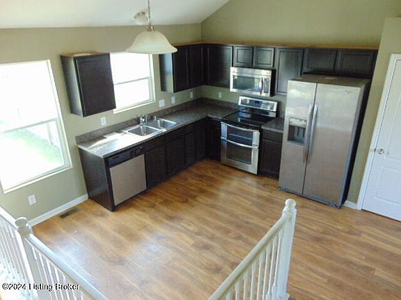 7069 Beamtree Dr, Shelbyville, KY 40065 | Zillow 7069 Beamtree Dr, Shelbyville, KY 40065 | Zillow