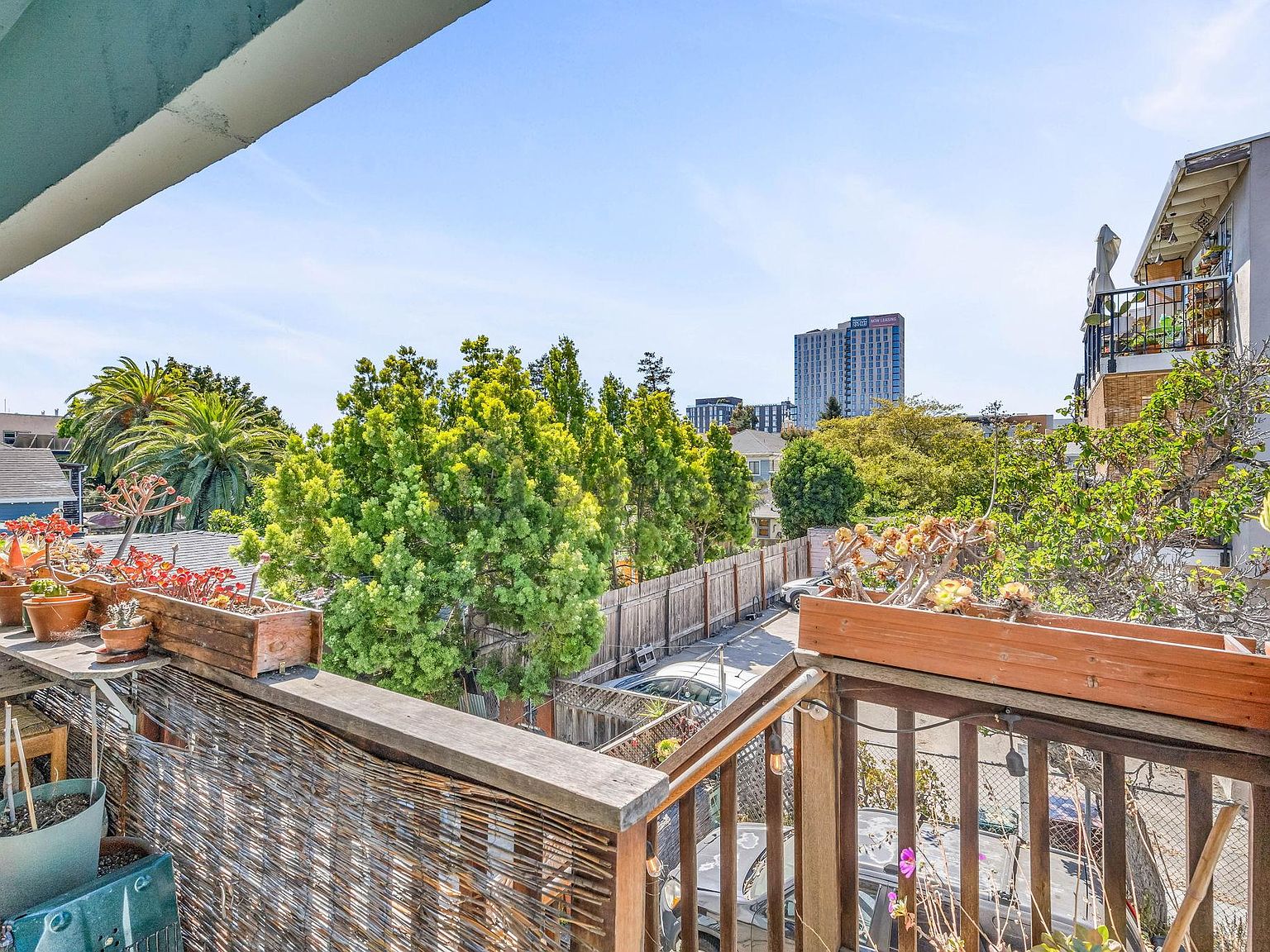 3943 Ruby St, Oakland, CA 94609 | Zillow