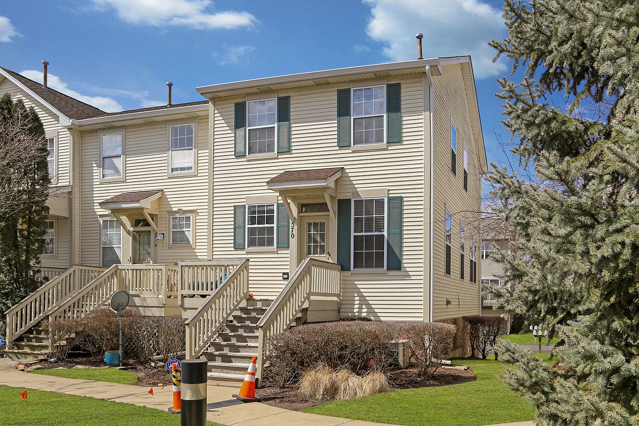 570 Littleton Trl, Elgin, IL 60120 | Zillow