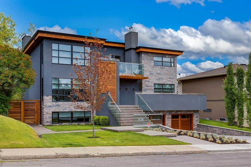 708 S Madison Ave SW, Calgary, AB T2S 1K3 | MLS #A2197233 | Zillow
