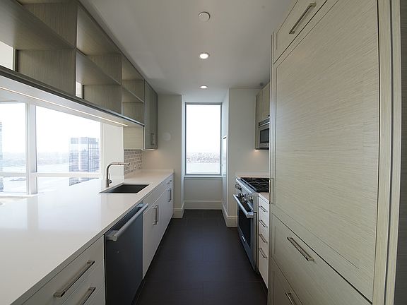 555 10th Ave APT 47B, New York, NY 10018 | Zillow