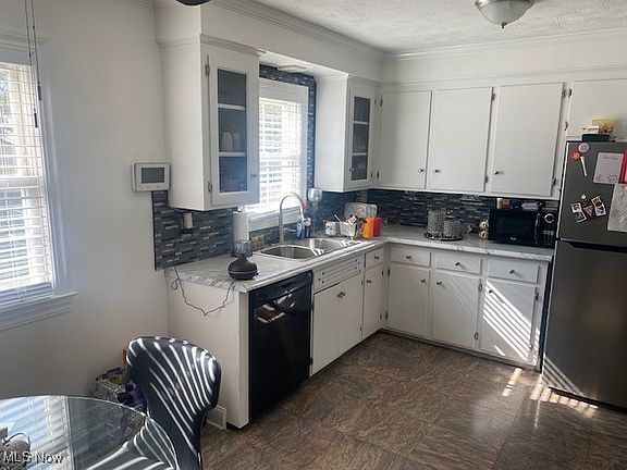 372 E 200th St, Euclid, OH 44119 | Zillow