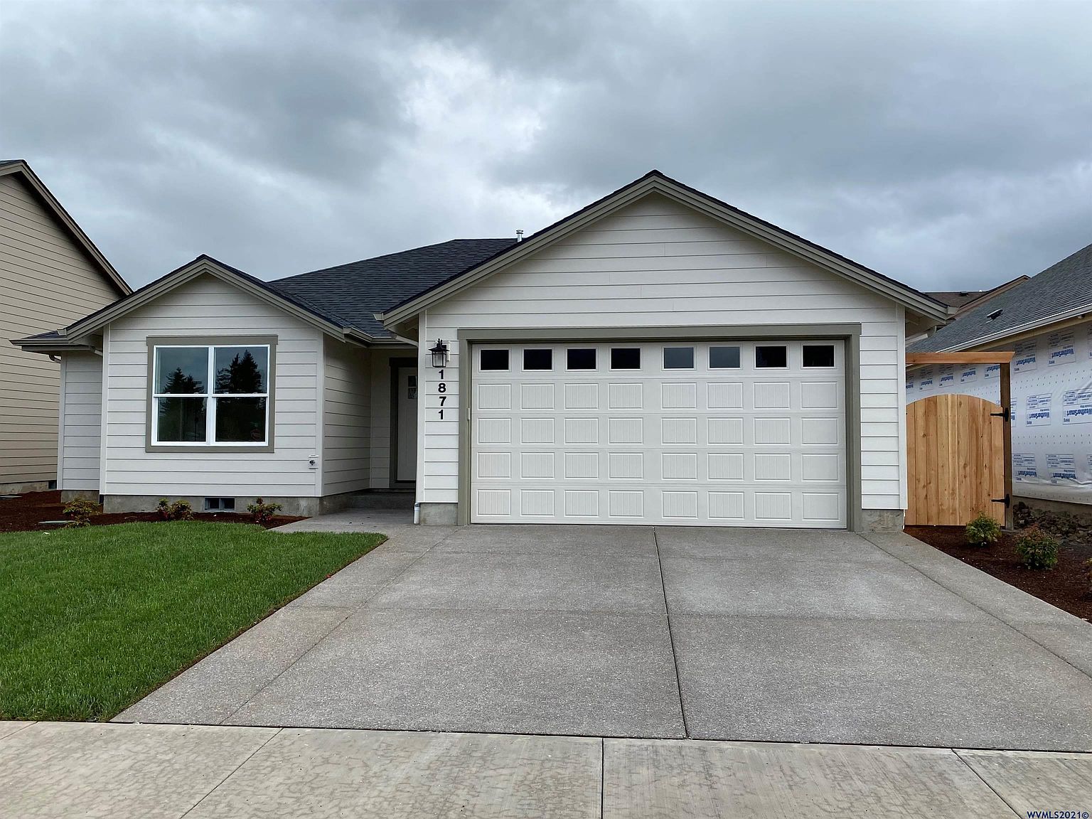 1871 SE Blueberry St, Dallas, OR 97338 | Zillow