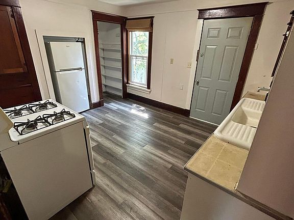 1910 Green St, Racine, WI 53402 | Zillow