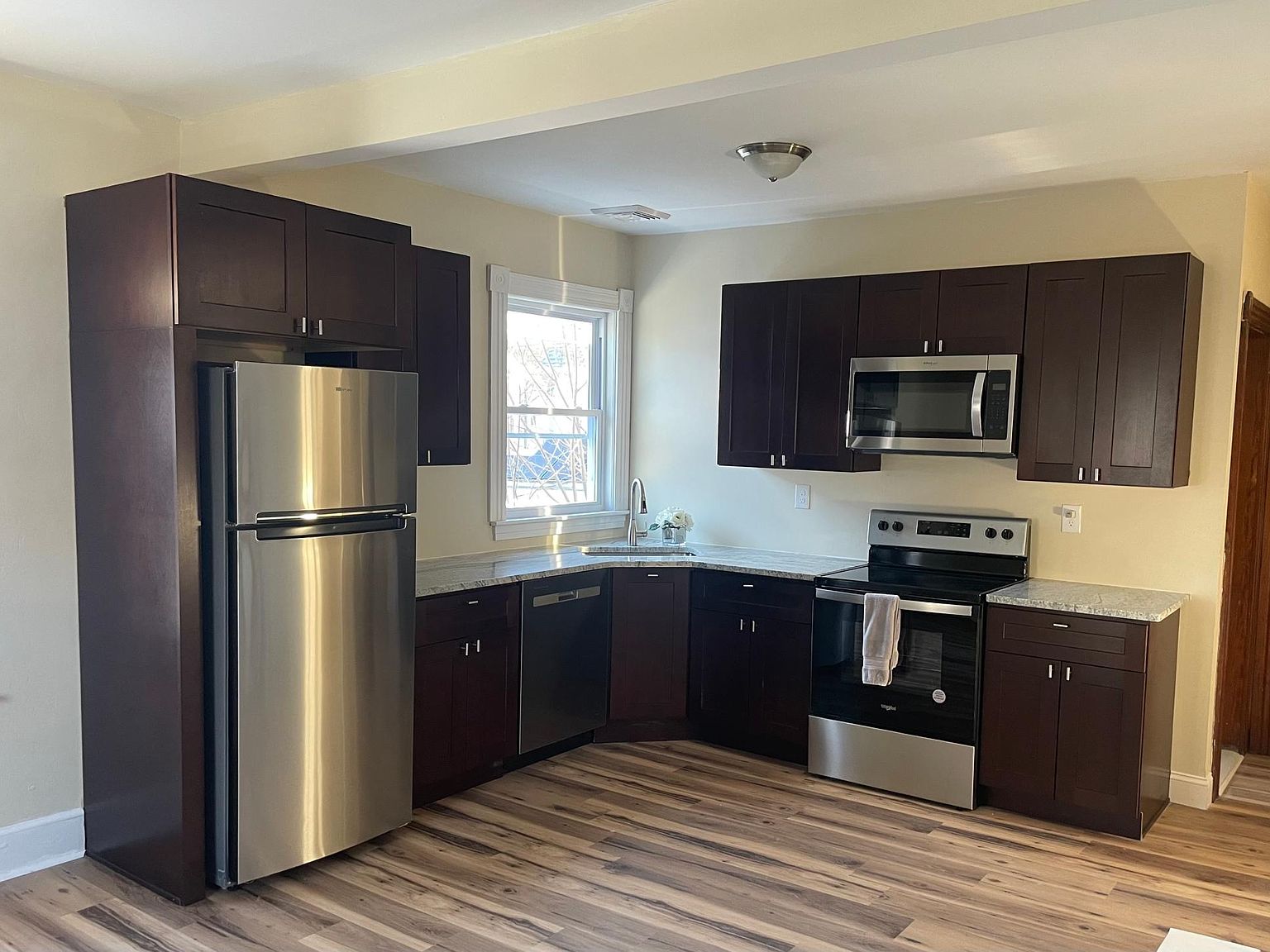 28 Westfield St APT 2, Worcester, MA 01602 | Zillow