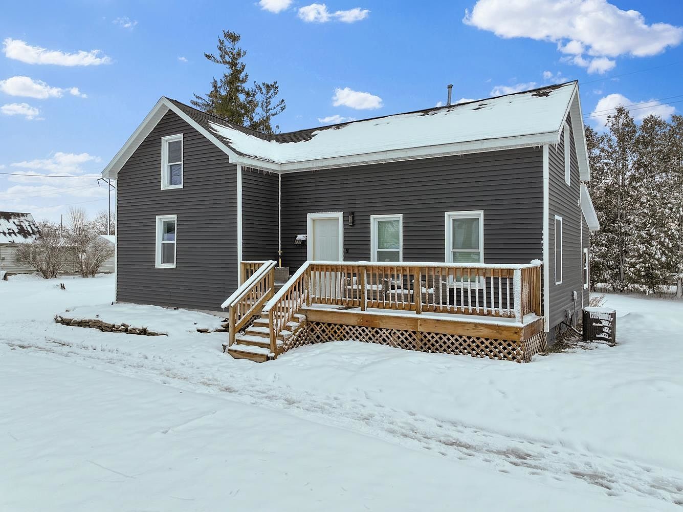 731 Pine St, De Pere, WI 54115 | Zillow