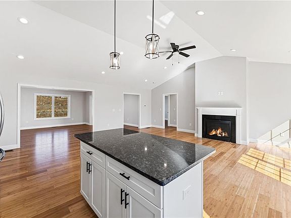 6 Pico Cir, Johnston, RI 02919 | MLS #1357606 | Zillow