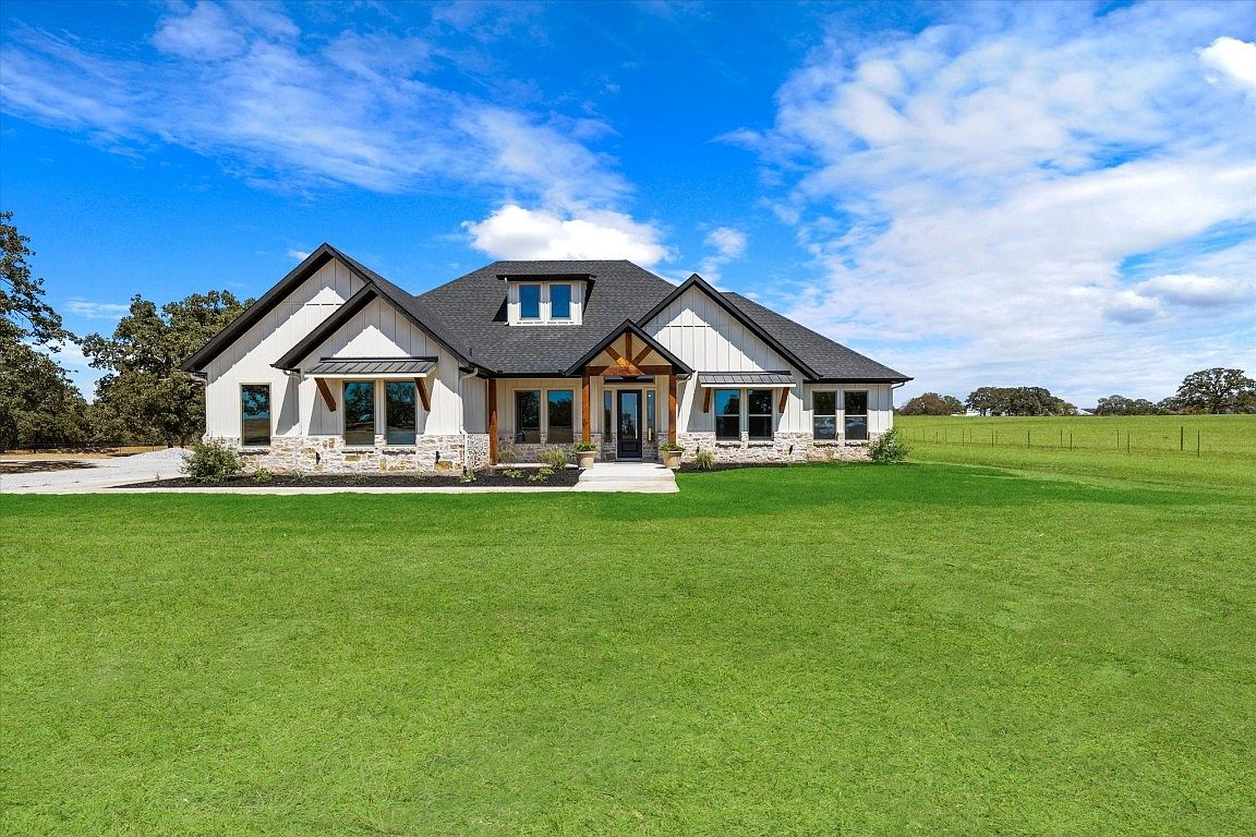 127 County Road 4476, Decatur, TX 76234 | MLS #20368146 | Zillow