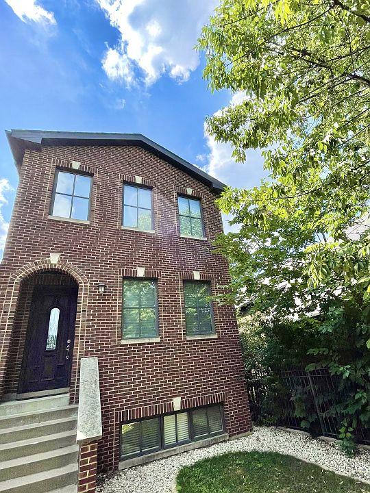 3720 N Troy St, Chicago, IL 60618 | MLS #11610911 | Zillow