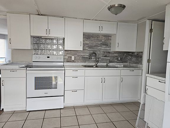 10802 One Street Way, Saint Petersburg, FL 33716 | MLS #11486011 | Zillow