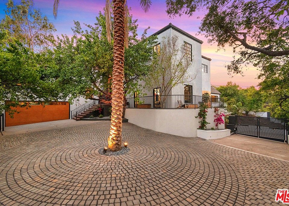 10401 Wyton Dr, Los Angeles, CA 90024 | MLS #21742160 | Zillow